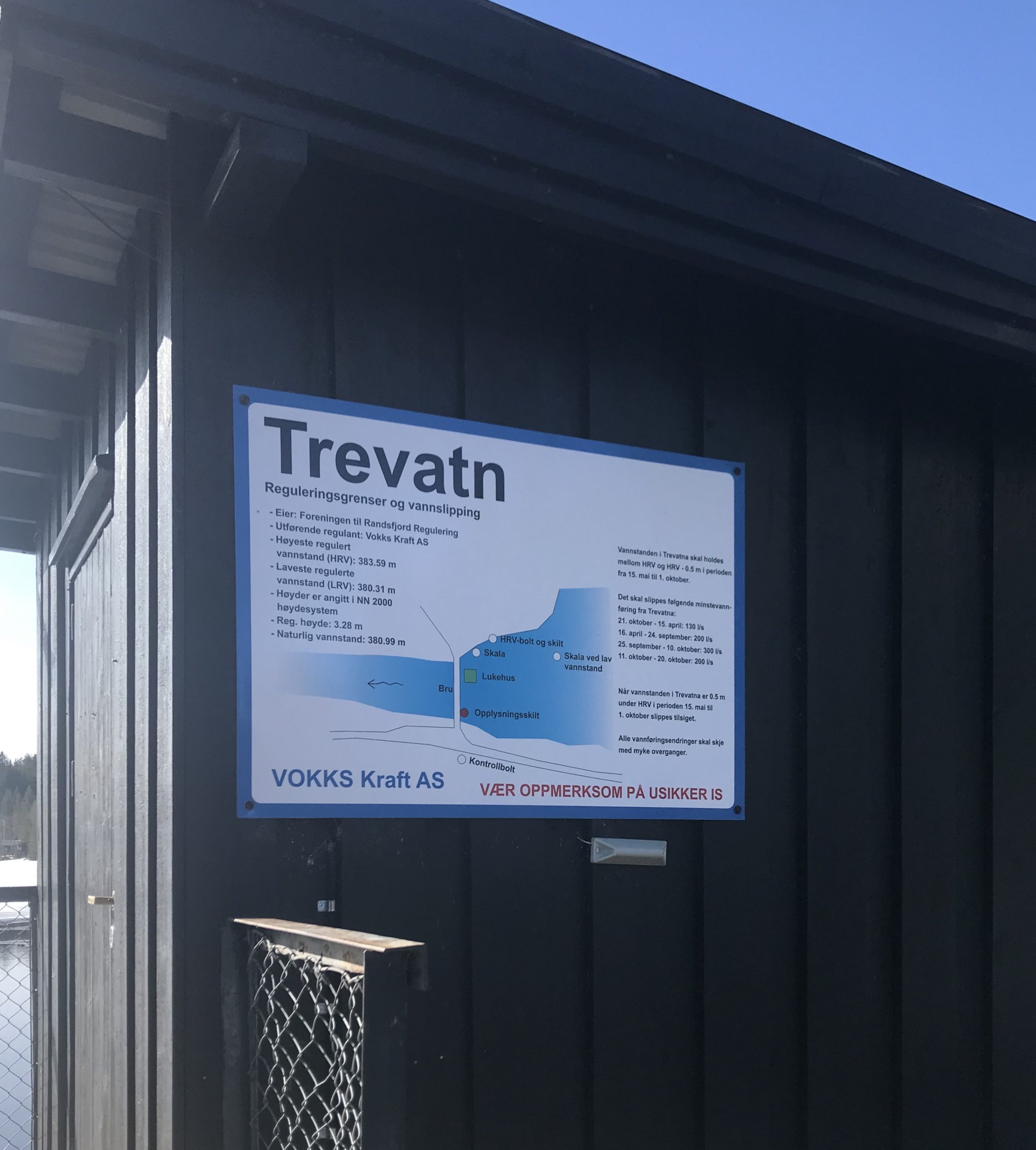 Skilt / plakater / bannere || produkter fra Land Trykkeri AS