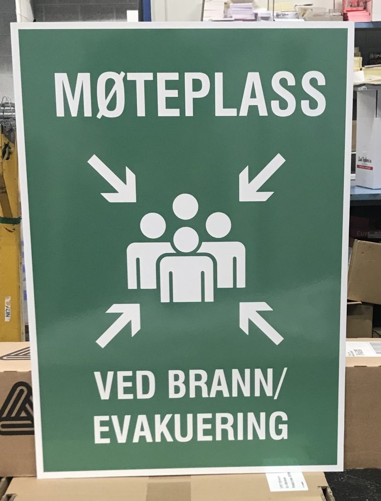 Skilt / plakater / bannere || produkter fra Land Trykkeri AS